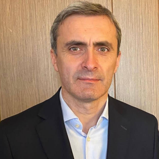 Radu Valentin Metescu - Salient